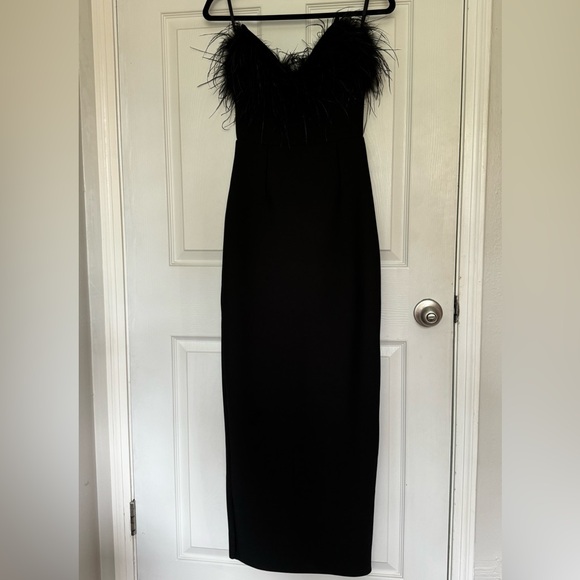Bella Barnett | Dresses | Bellabarnett Feather Maxi Bandage Dress ...